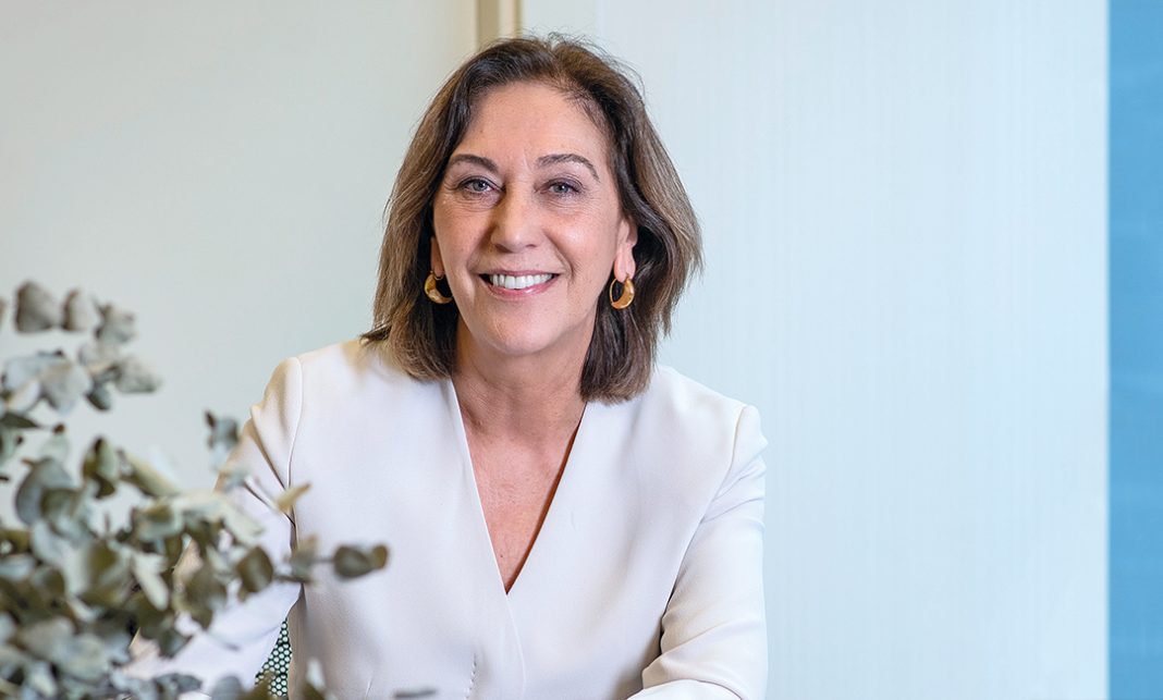 Ester Pérez Jerez - Revista Registradores de España